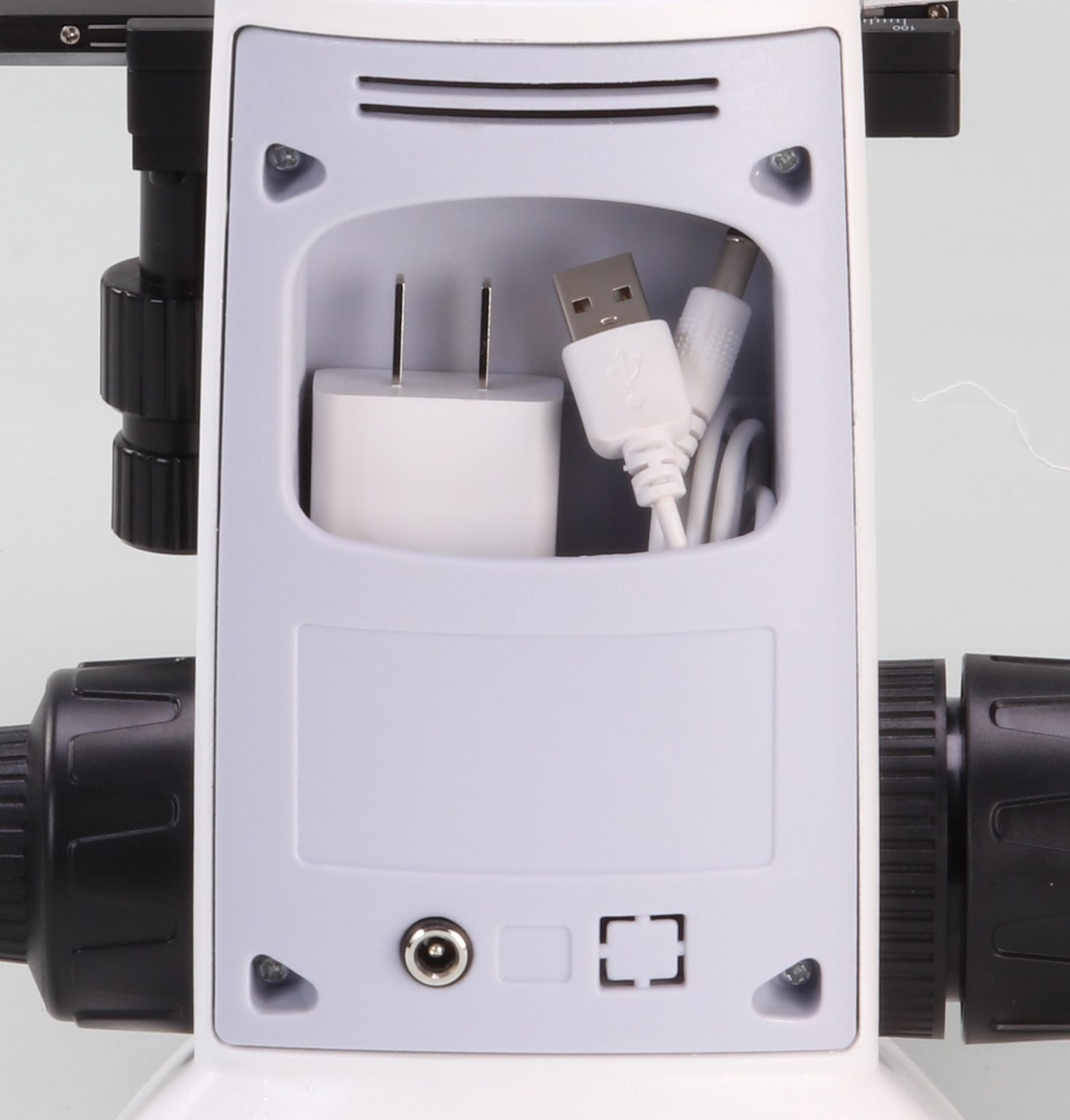 BS-2028T Trinocular Biological Microscope